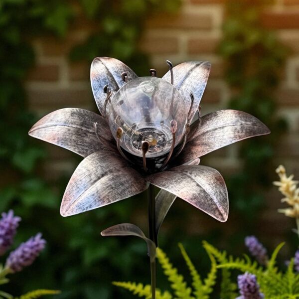 Metal Lily Solar Light - Sproutwell Decor